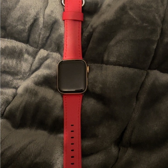 Apple | Wearables | Apple Watch 4th Generation Gps Cellular Used But ...